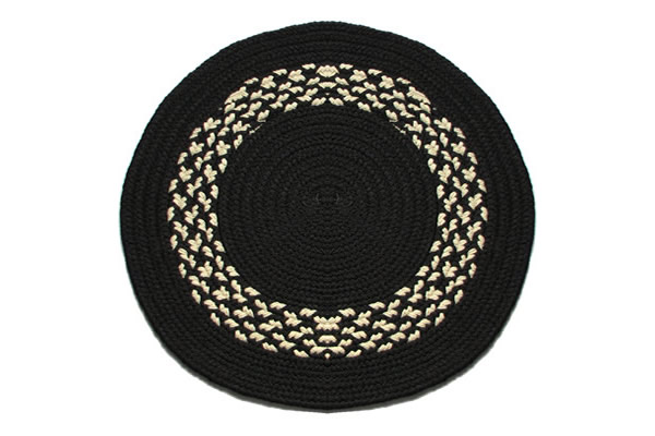 Black - Black & Cream Band - Round Braided Rug